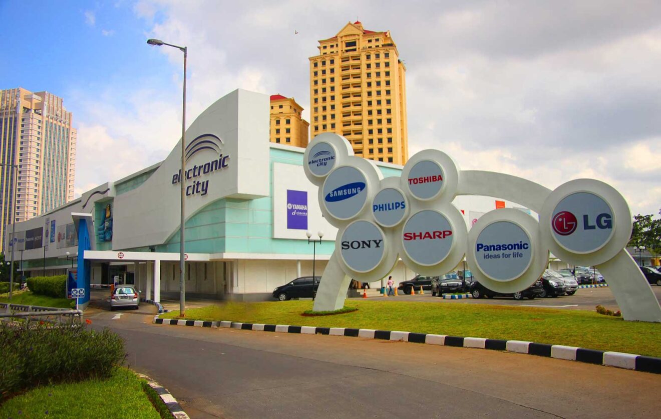 Electronic City Expands with Online Investment Strategy