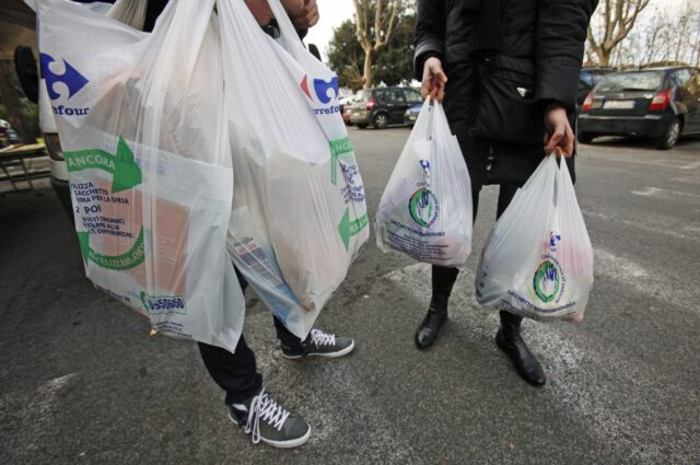 Impose Levy on Plastic Bags: Environmental Impact