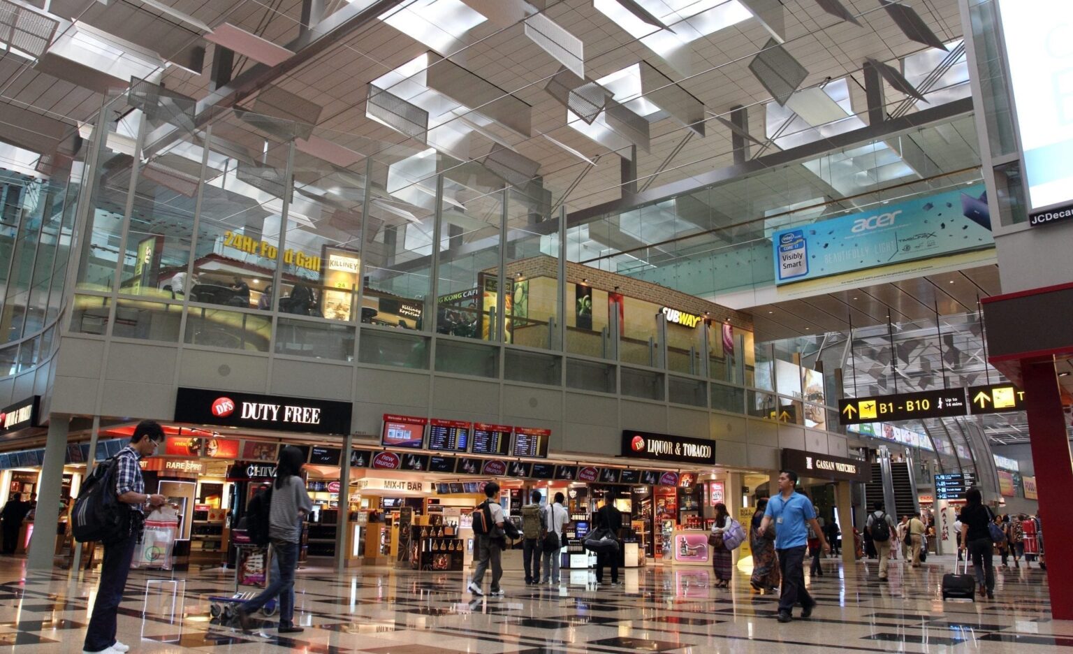 Singapore's Changi Airport Shatters Record with 58 Million Passengers ...