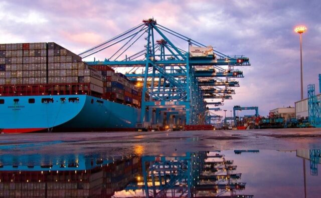 Vietnam's Import-Export Hits Record $680.66B in 2025