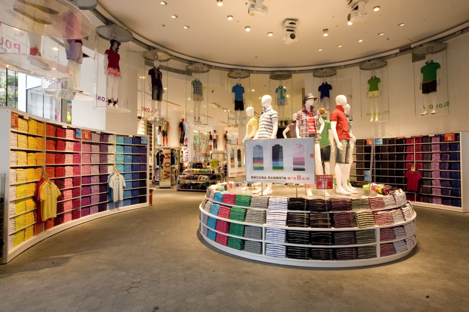 Charles & Keith: New Flagship in South Korea